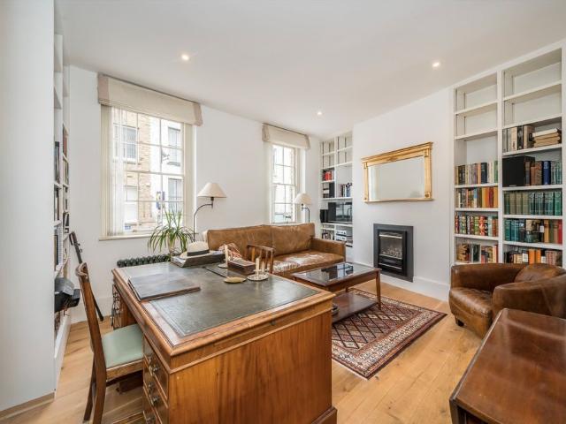 Farm Lane, SW6, London