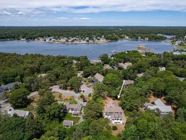 Farm Ln, Dennis, Home For Sale