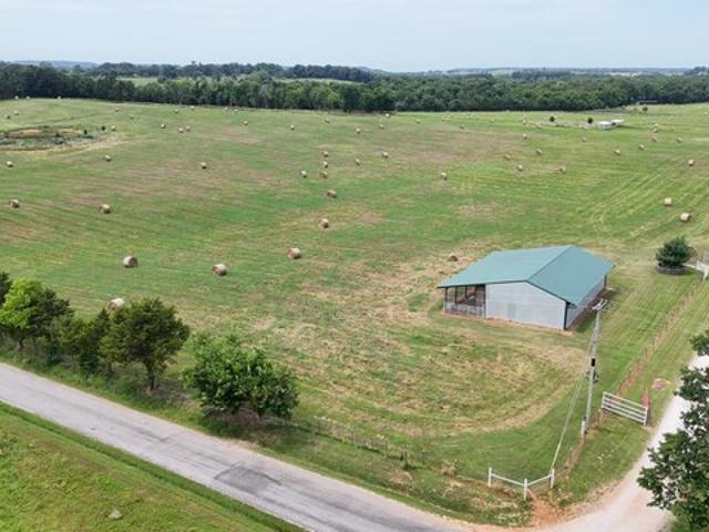 Farm Rd # 1070, Seligman, MO 65745