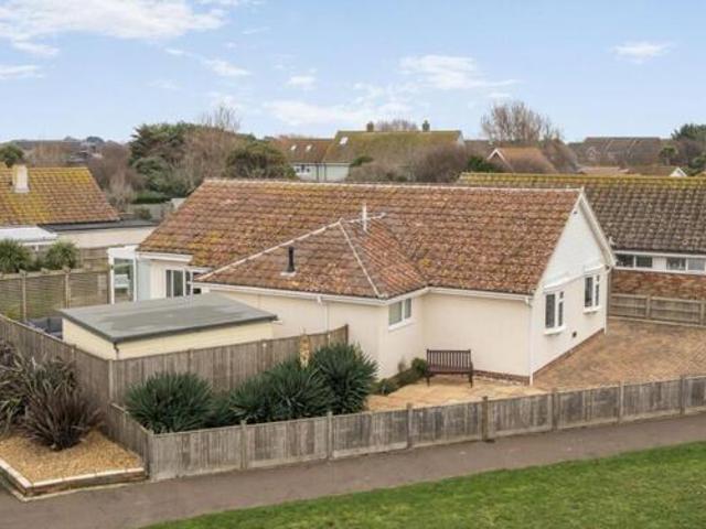 Farm Road, Bracklesham Bay, 3 Bedroom Detached