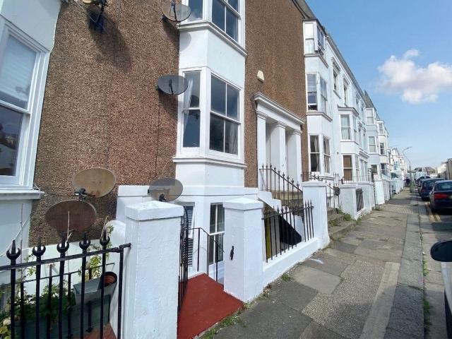 Farm Road, Hove BN3, 1 bed flat to rent, £1,400 pcm | PrimeLocation