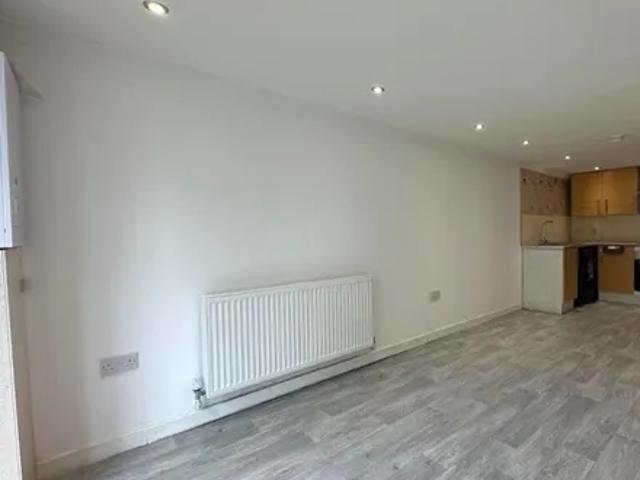 Farm Road, Ibroxholm, Glasgow, G41 5DJ, United Kingdom | 4 bed house for rent #124400501 | Rentberry