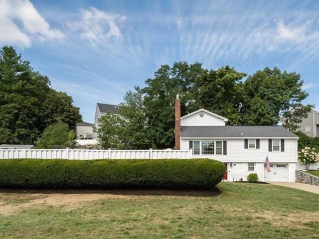 Farm St, Wakefield, Home For Sale