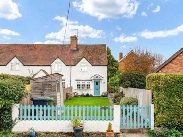 Farm Street, Fladbury, 2 Bedroom Cottage