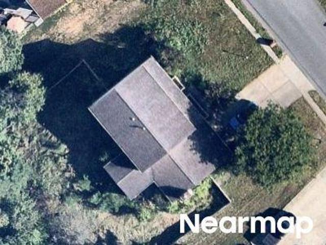 Farmcrest Dr