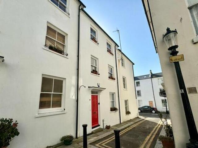 Farman Street, Hove, 3 Bedroom Terraced