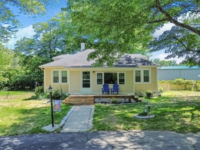 Farmer Dr, Woodford, Home For Sale