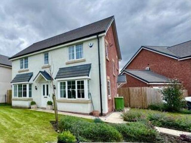 Farmfield Avenue, Westhoughton, 4 Bedroom Detached