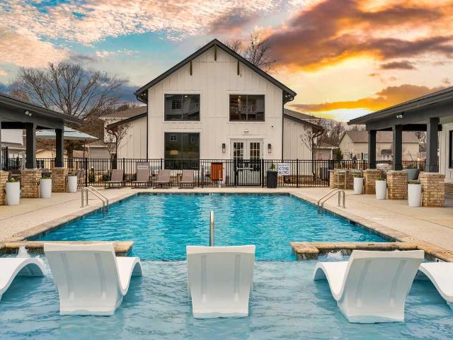 Farmhouse at Easley 2 Bedroom Apartment for Rent at 105 Gettys Ln, Easley, SC 29640