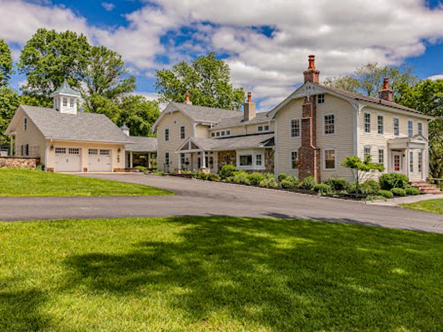 Farmhouse with garden
