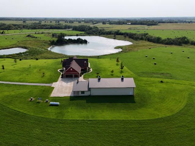 Farmhouse with pool