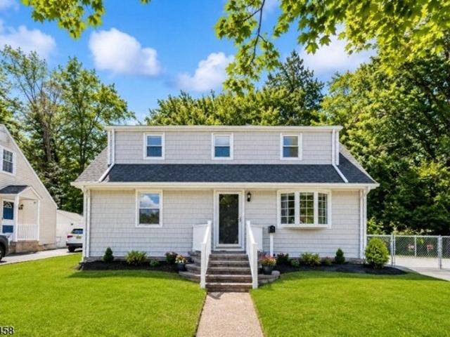 Farmingdale Ave, Bloomfield, Home For Sale