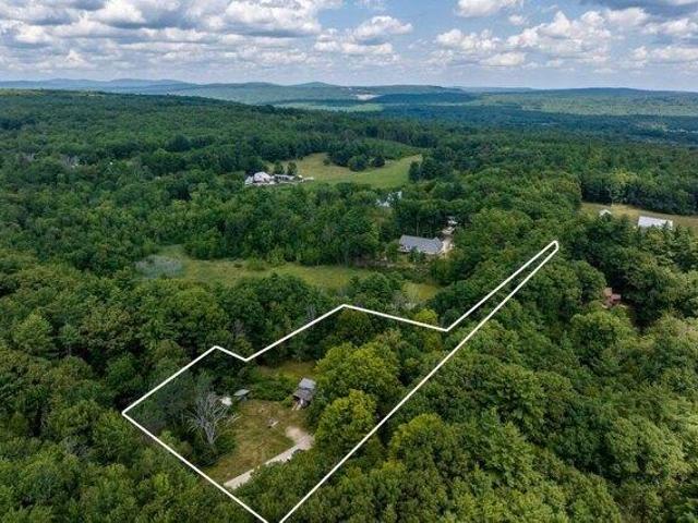 Farmington NH 03835 105192250