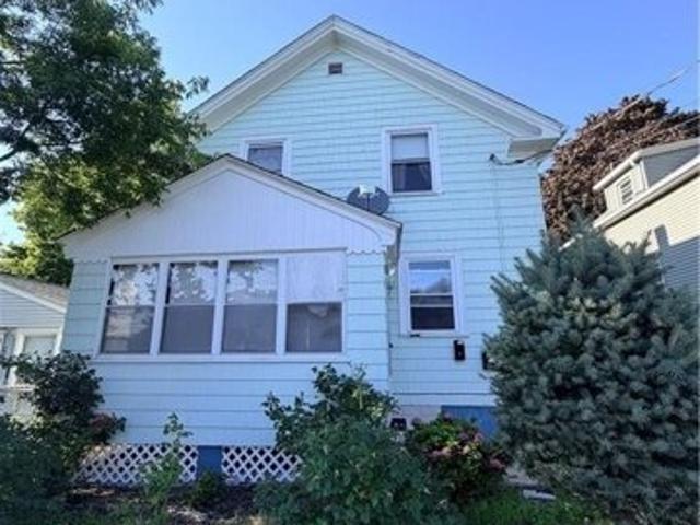 Farmington Ave, Cranston, Home For Sale