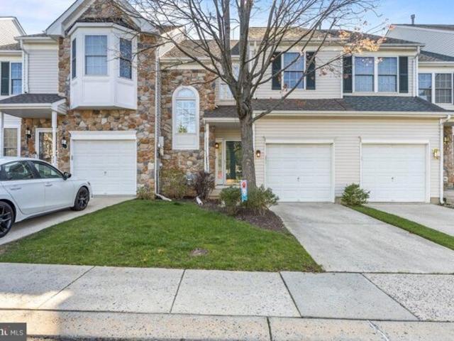 Farmington Ct, Bordentown, Condo For Sale