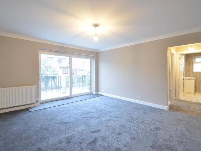 Farmlands, Pinner HA5, 2 bed flat to rent, £1,650 pcm | PrimeLocation