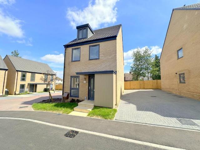 Farmstead Close, Luton, LU4 9JW 4 bed detached house to rent £1,950 pcm £450 pw