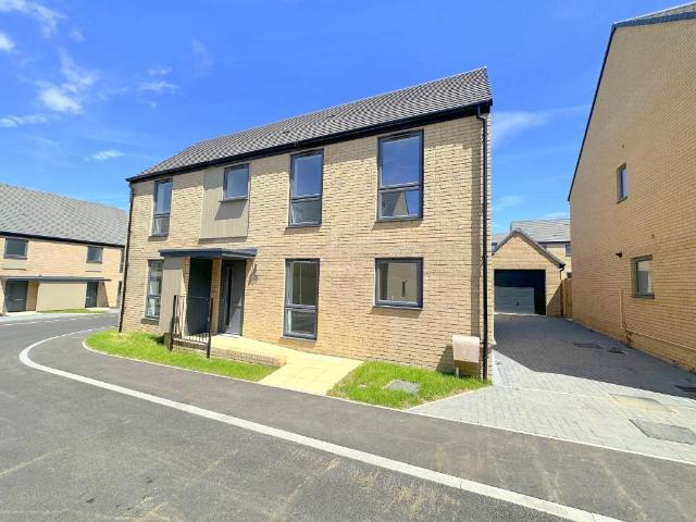 Farmstead Close, Luton, LU4 9JW 4 bed detached house to rent £2,100 pcm £485 pw