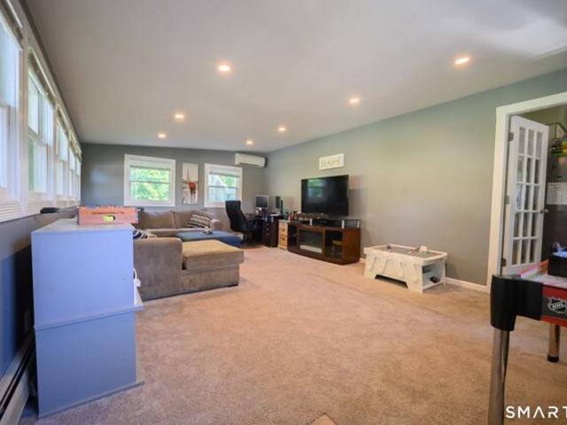 Farnam Hl, Bethel, Home For Sale