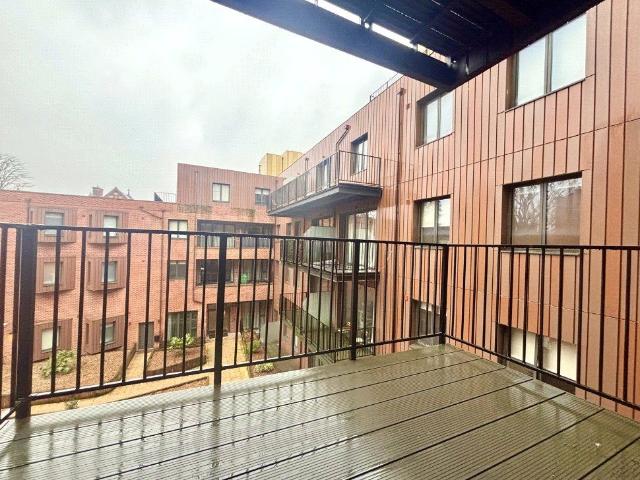 Farnborough Road, Farnborough, Hampshire GU14, 2 bed flat to rent, £1,700 pcm | PrimeLocation