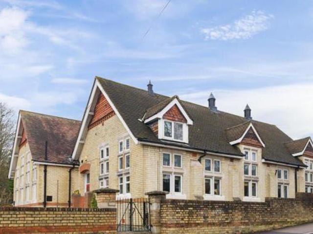 Farnborough, Starts Hill Road, Orpington, 2 Bedroom Apartment