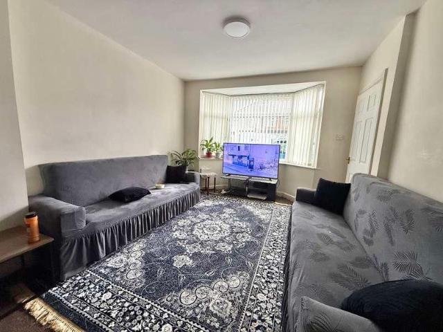Farndale Avenue, Holbrooks, Coventry, CV6