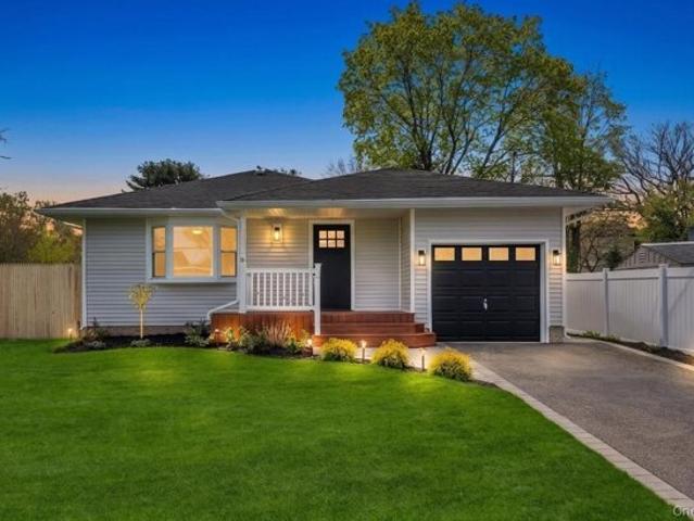 Farner Ave, Selden, Home For Sale