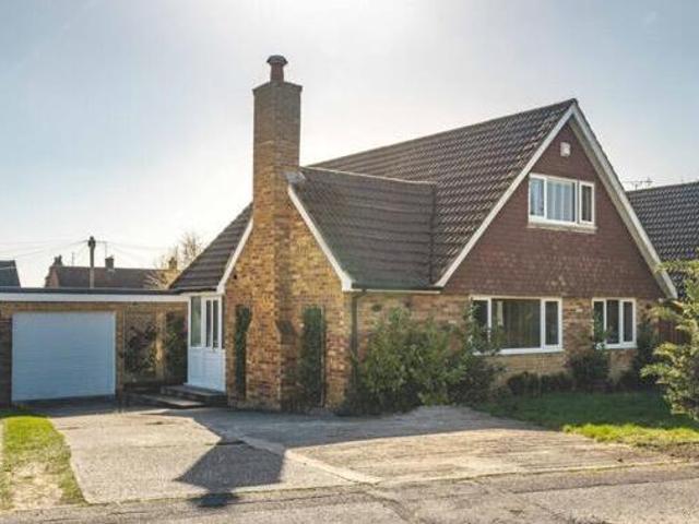 Farnham Lane, Farnham Royal, 4 Bedroom Detached