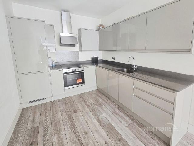 Farnham Road, Slough, Berkshire SL1, 1 bed flat to rent, £1,350 pcm | PrimeLocation
