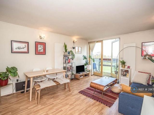 Farnsworth Court, London, SE10 1 bed flat to rent £1,780 pcm £411 pw