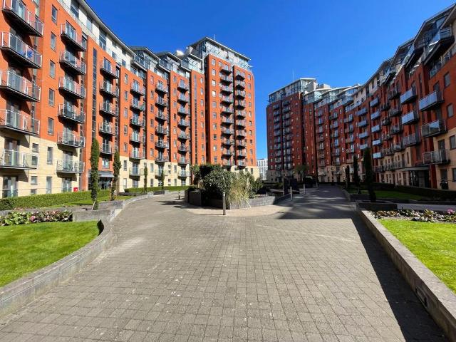 Faroe, Gotts Road, Leeds, West. 2 bed flat to rent £1,150 pcm £265 pw