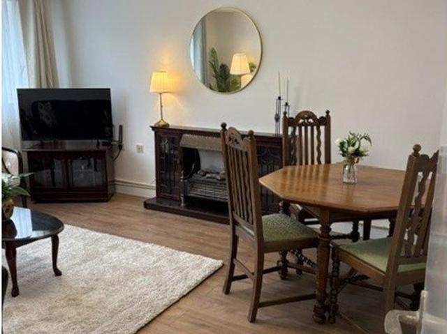 Farr Drive, Coventry CV4, 2 bed flat to rent, £1,200 pcm | PrimeLocation
