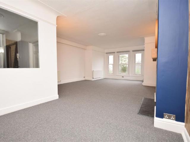 Farr Hall Drive, Lower Heswall