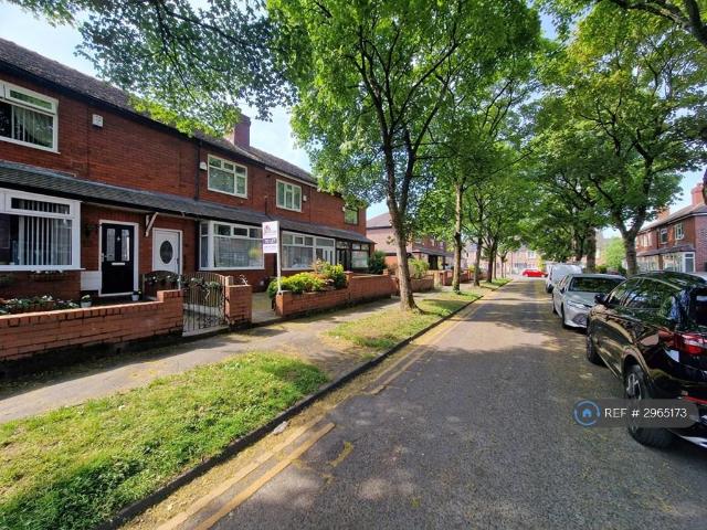Farrand Road, Oldham, OL8 2 bed terraced house to rent £1,025 pcm £237 pw