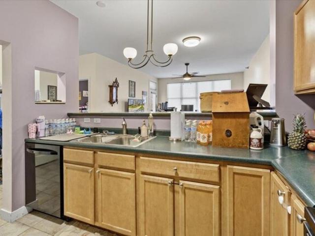 Farrell St Apt,south Burlington, Condo For Sale