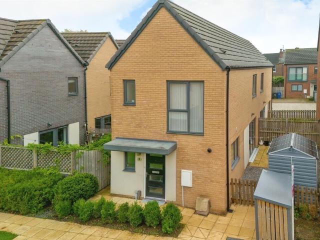 Farrier Close, Doncaster DN1, 2 bed semi detached house to rent, £900 pcm | PrimeLocation