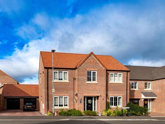 Farrier Way, Number,retford, 5 Bedroom Detached