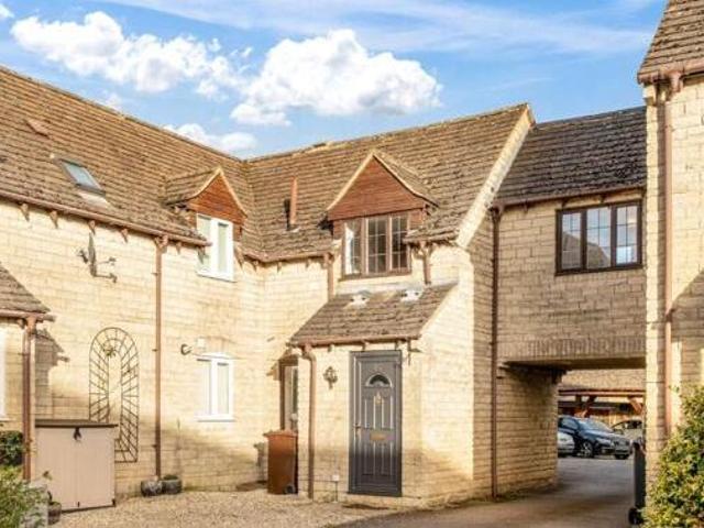 Farriers Croft, Bussage, 3 Bedroom Link