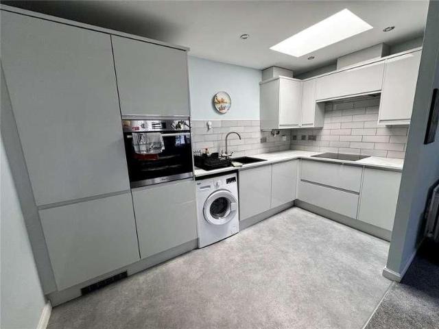 Farriers Lea, Haywards Heath, West Sussex, RH16