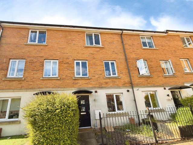 Farrow Avenue, Hampton Vale, Peterborough PE7, 4 bed terraced house to rent, £1,600 pcm | PrimeLocation