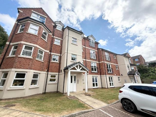 Farsley Beck Mews, Leeds, West. 2 bed flat to rent £1,050 pcm £242 pw