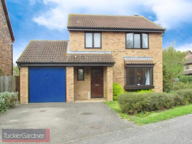 Faulkner Close, Cambridge, CB24 3 bed house to rent £1,550 pcm £358 pw