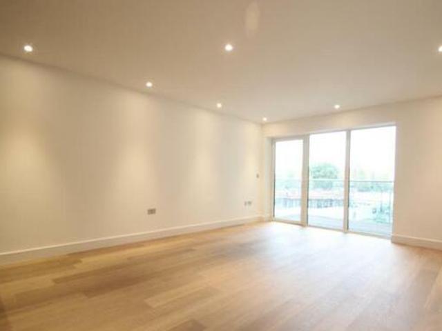 Faulkner House, Fulham Reach, 2 Bedroom Flat