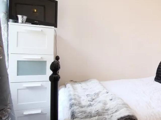 Faversham Road, London, SE6 4XF, United Kingdom | Room for rent #122017735 | Rentberry