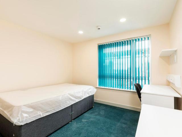 Fawcett Road, Southsea PO4, 1 bed flat to rent, £700 pcm | PrimeLocation