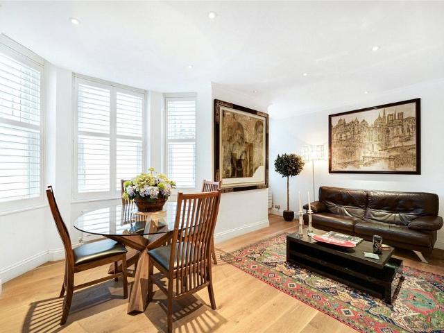 Fawcett Street, London, SW10 2 bed apartment to rent £4,311 pcm £995 pw
