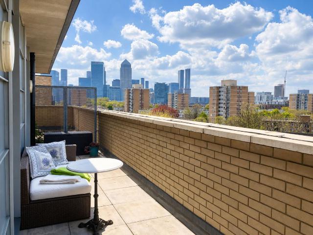 Fawe Street, London E14, 2 bed flat to rent, £2,200 pcm | PrimeLocation