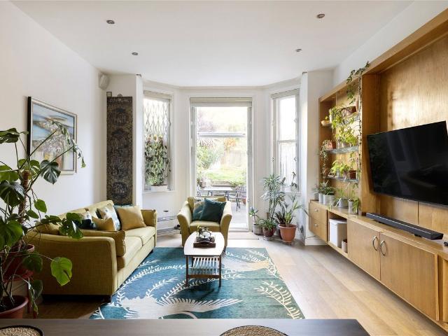 Fawley Road, London NW6, 2 bed flat to rent, £8,017 pcm | PrimeLocation