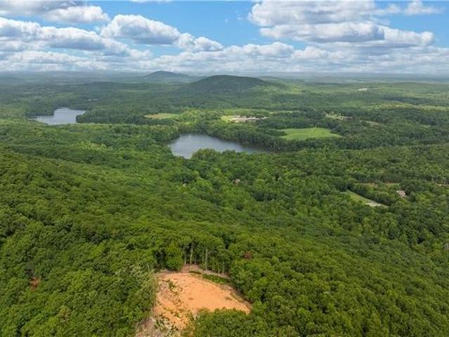 Fawn Dr, Asheboro, NC 27205