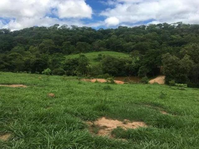 Fazenda a 12 km de Lassance/MG